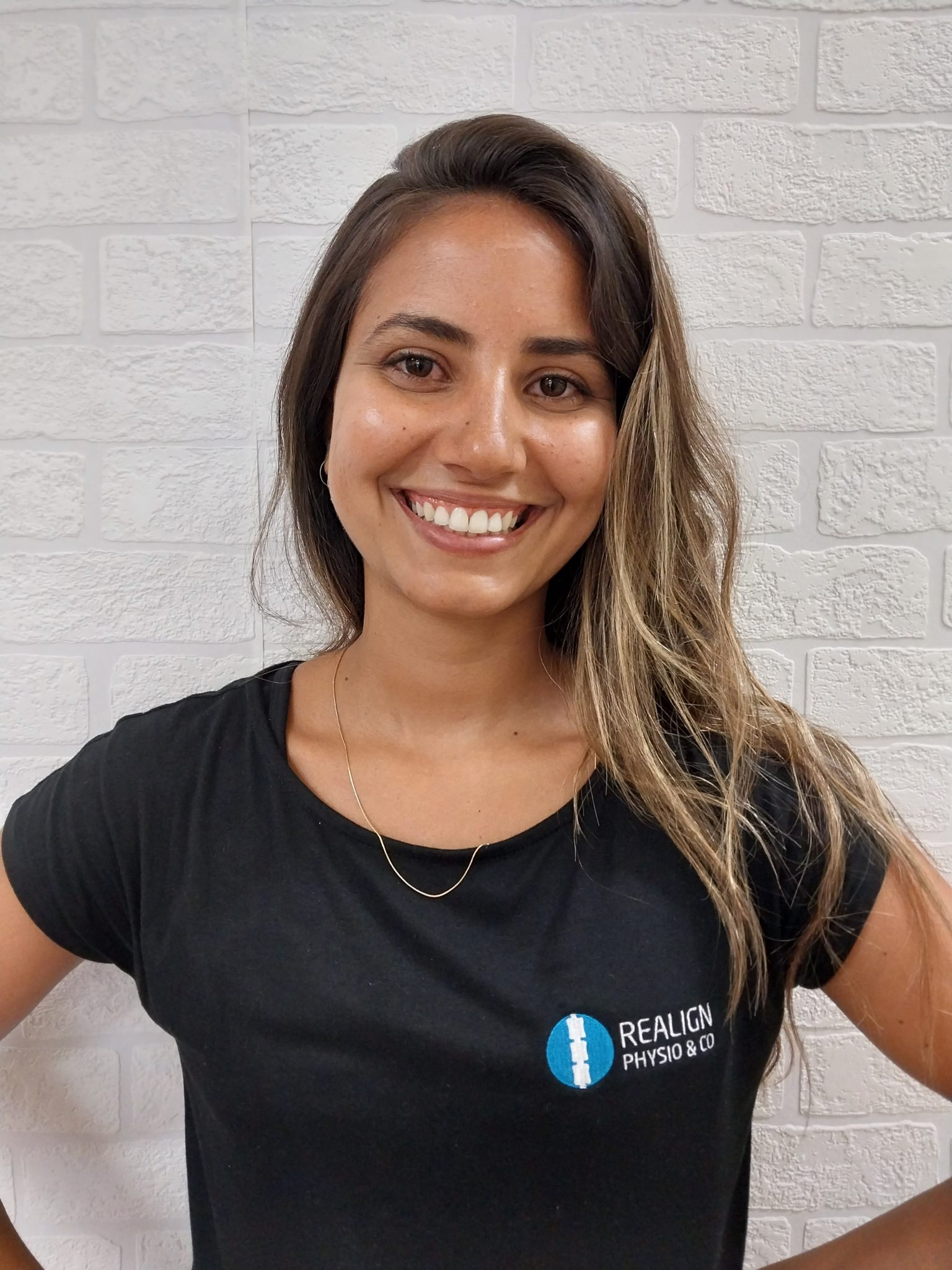 Thatiana Pedrosa: Massage Therapy at Realign Physio & Co